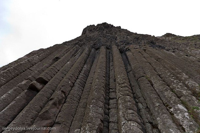 Curious Rock Formation of Giant's Causeway in Ireland | Amusing Planet